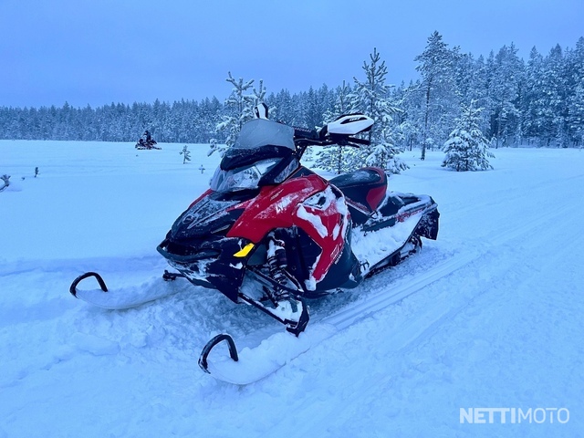 Lynx Rave RE 800R E-TEC RS-kit 800 cm³ 2014 - Kangasniemi ...