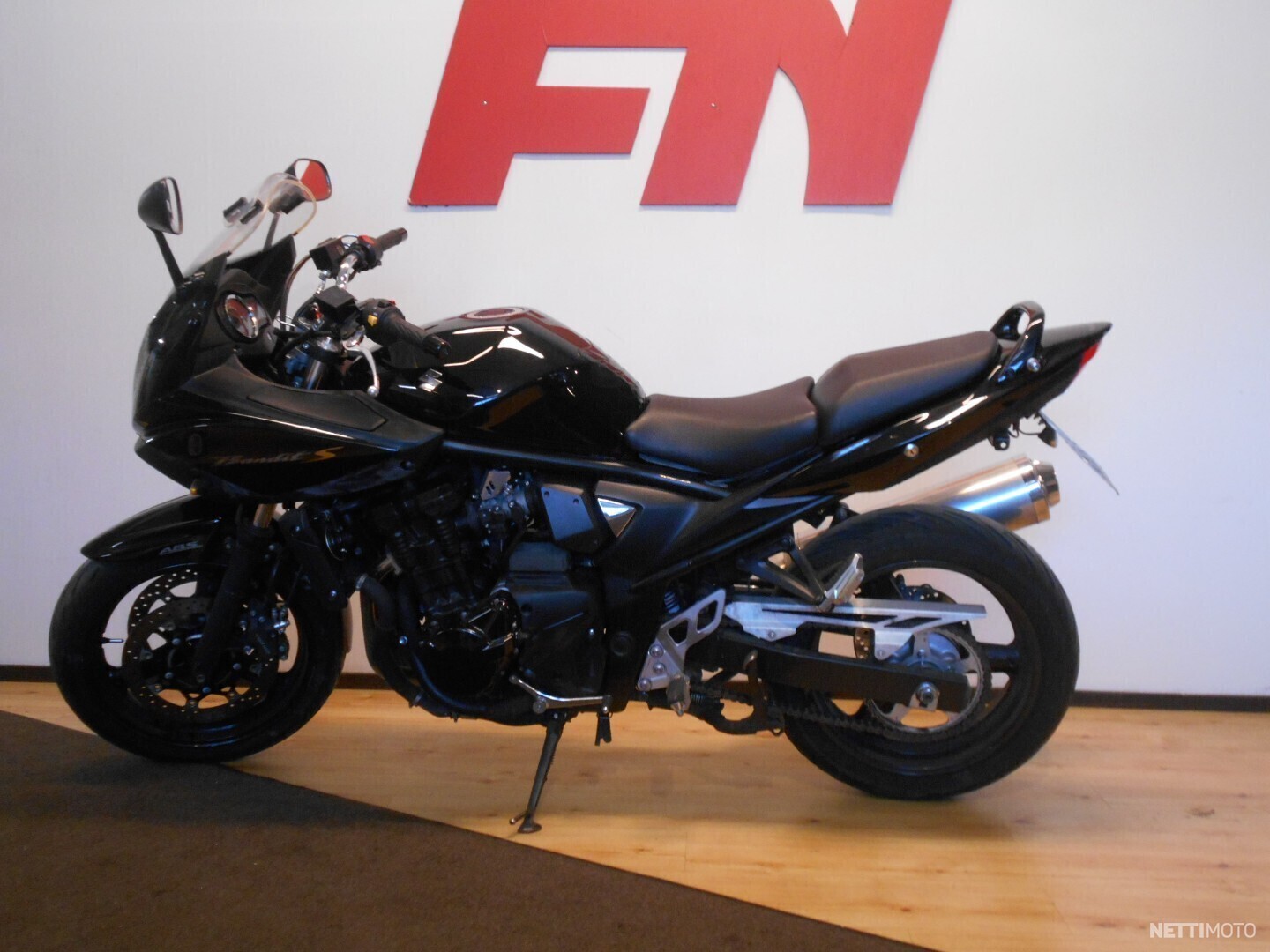 Suzuki GSF 650 SA Bandit ABS 650 cm³ 2011 - Espoo - Moottoripyörä ...