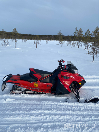 Lynx Rave RE 800R E-TEC 800 cm³ 2016 - Nokia - Moottorikelkka - Nettimoto