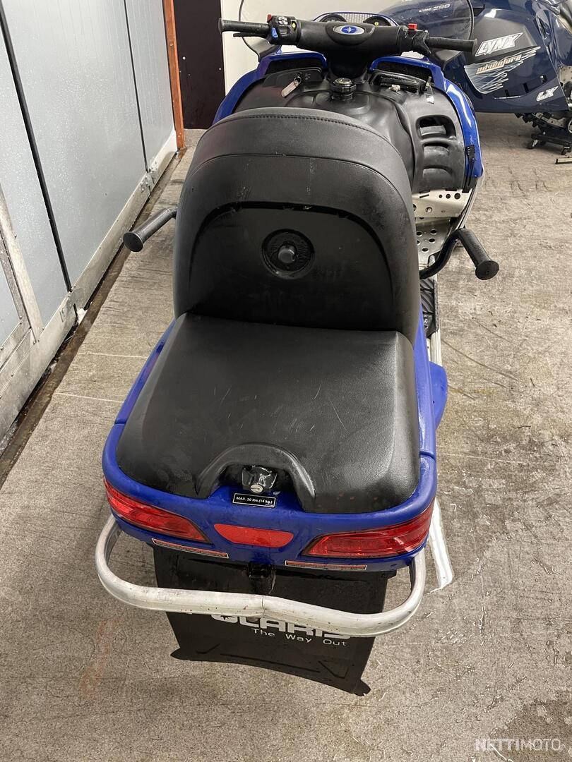 Polaris 550 Edge Touring 550 cm³ 2004 - Oulu - Moottorikelkka - Nettimoto