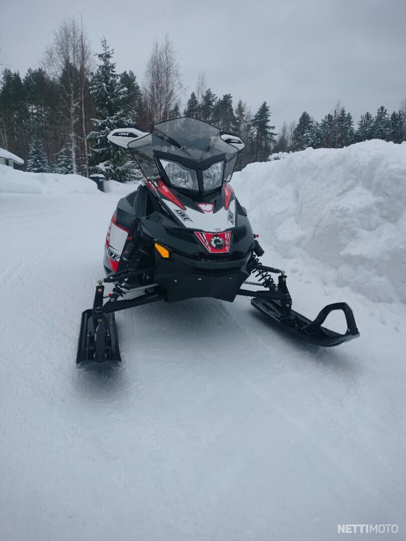 Lynx Rave RE 600 E-TEC 600 cm³ 2013 - Kontiolahti - Moottorikelkka ...