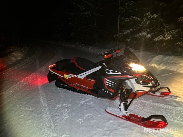 Lynx Rave RE 600 E-TEC 600 cm³ 2021 - Parkano - Moottorikelkka - Nettimoto