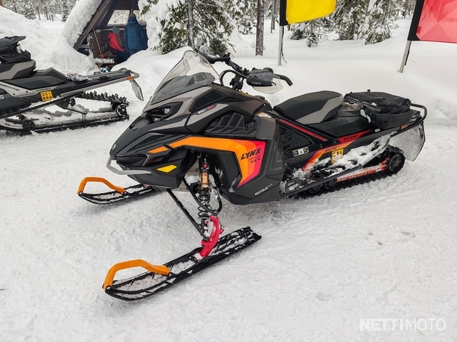Lynx Rave GLS ENNAKKOTILAUS 850 cm³ 2025 - Ruovesi - Moottorikelkka ...