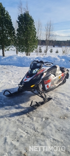 Lynx Rave RE 800R E-TEC 3300 800 cm³ 2012 - Alajärvi - Moottorikelkka ...