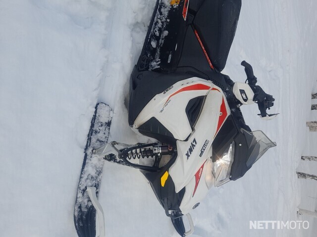 Lynx Rave SC 600 E-TEC 600 cm³ 2015 - Rautavaara - Moottorikelkka ...