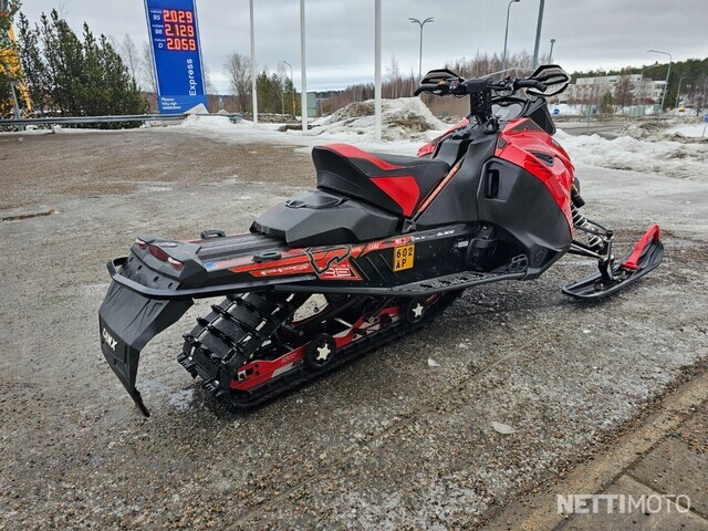 Lynx Rave RE 800 E-TEC 800 cm³ 2015 - Kajaani - Moottorikelkka - Nettimoto