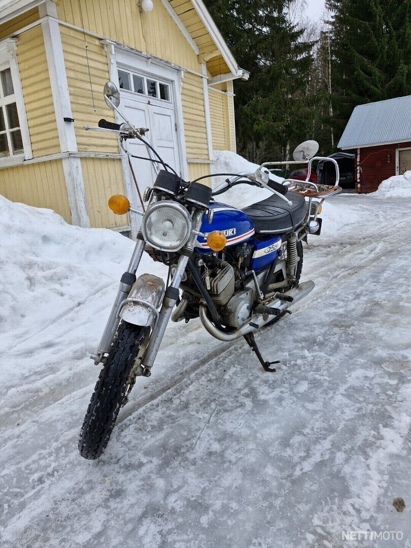 Suzuki T 250J 250 cm³ 1972 - Joensuu - Moottoripyörä - Nettimoto