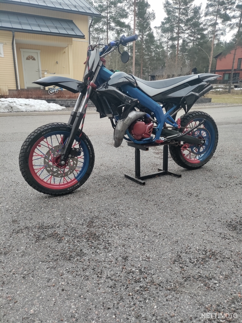 Derbi Senda 50 cm³ 2025 - Sipoo - Mopo - Nettimoto