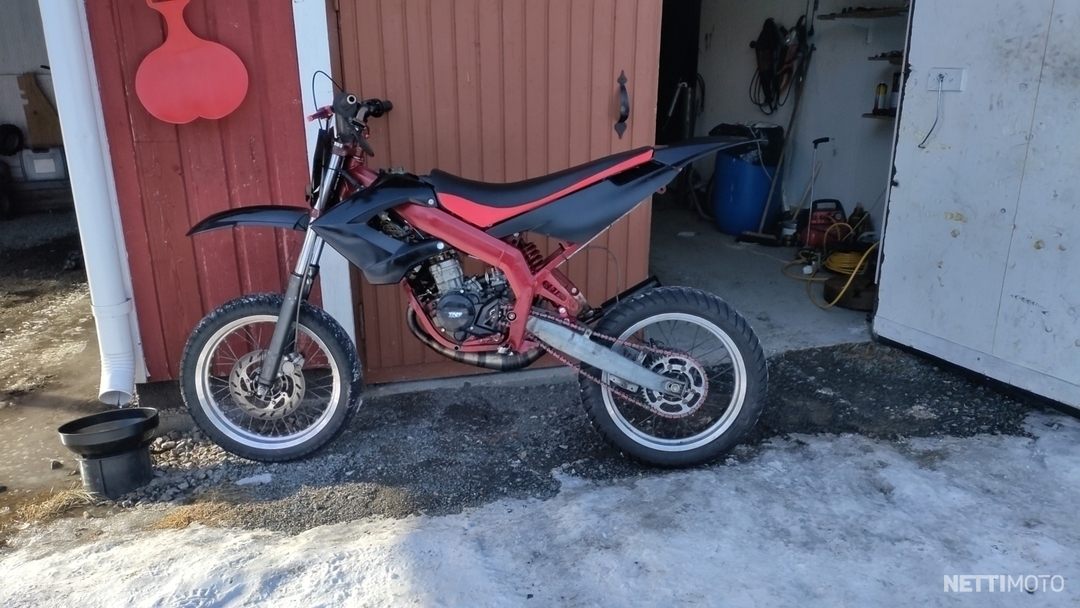 Derbi Senda OSTAKAA ÄKKIÄ 50 cm³ 2006 - Keminmaa - Mopo - Nettimoto