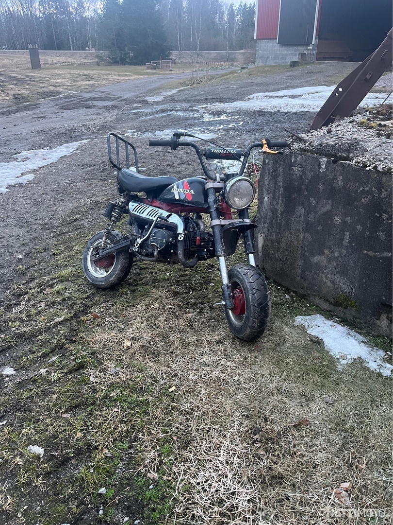 Honda Monkey 50 125 cm³ 1989 - Mynämäki - Mopo - Nettimoto