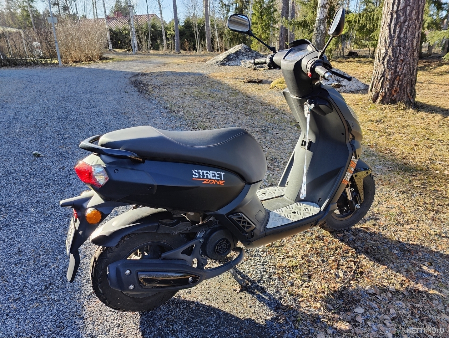 Peugeot Street Zone 2T 50 cm³ 2021 - Tampere - Scooter - Nettimoto