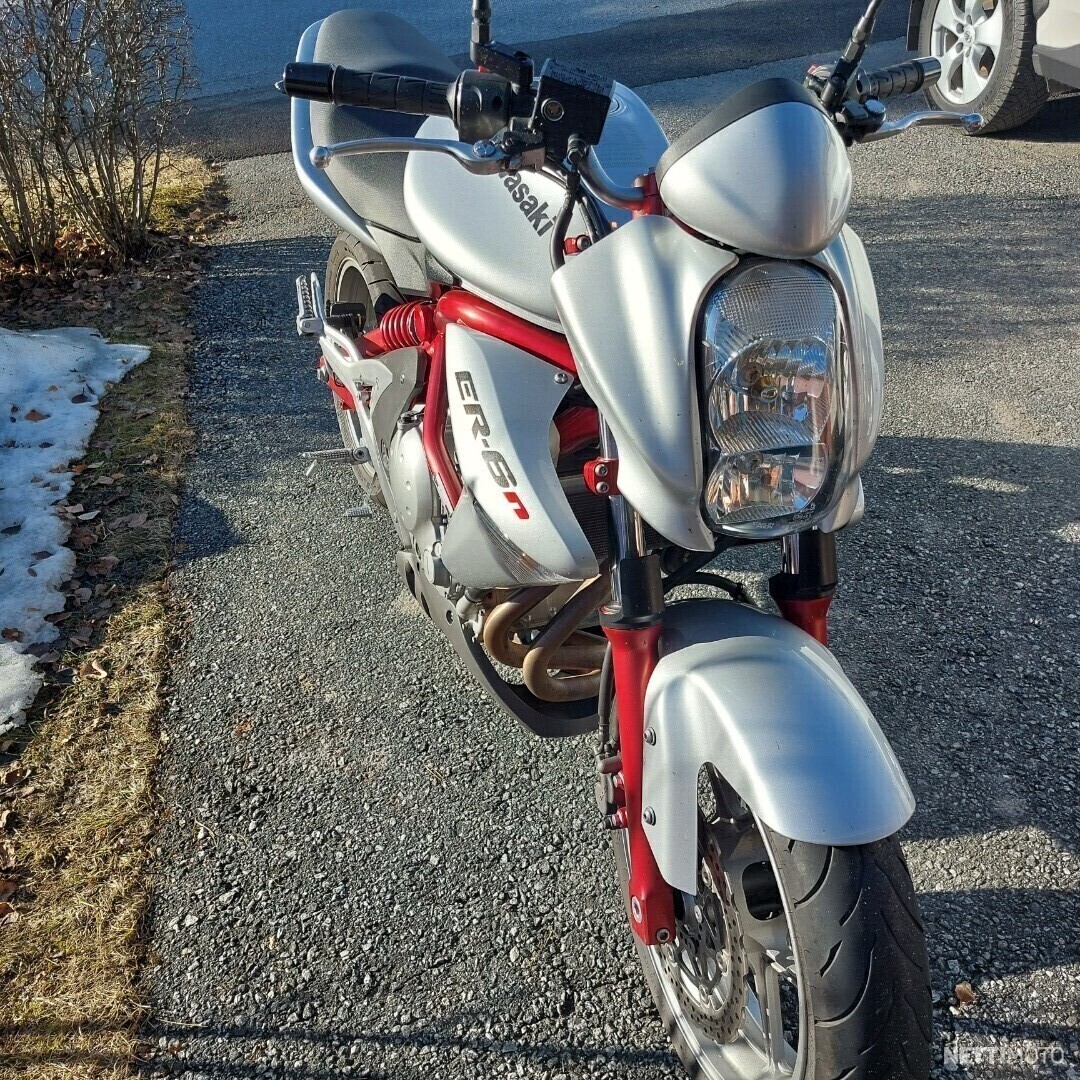 Kawasaki ER-6n 650 cm³ 2008 - Suonenjoki - Motorcycle - Nettimoto