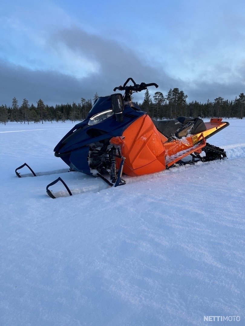 Yamaha Sidewinder MTX 153” McxPress 1 000 cm³ 2021 - Muonio ...