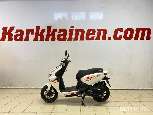 Keeway Hurricane Rahoitus alk. 0% korko, 0€ käsiraha! Toimitus ympäri ...