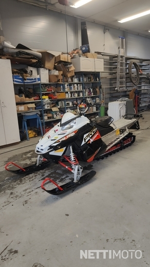 Polaris 800 RMK 800 pro rmk 800 cm³ 2014 - Kajaani - Moottorikelkka ...