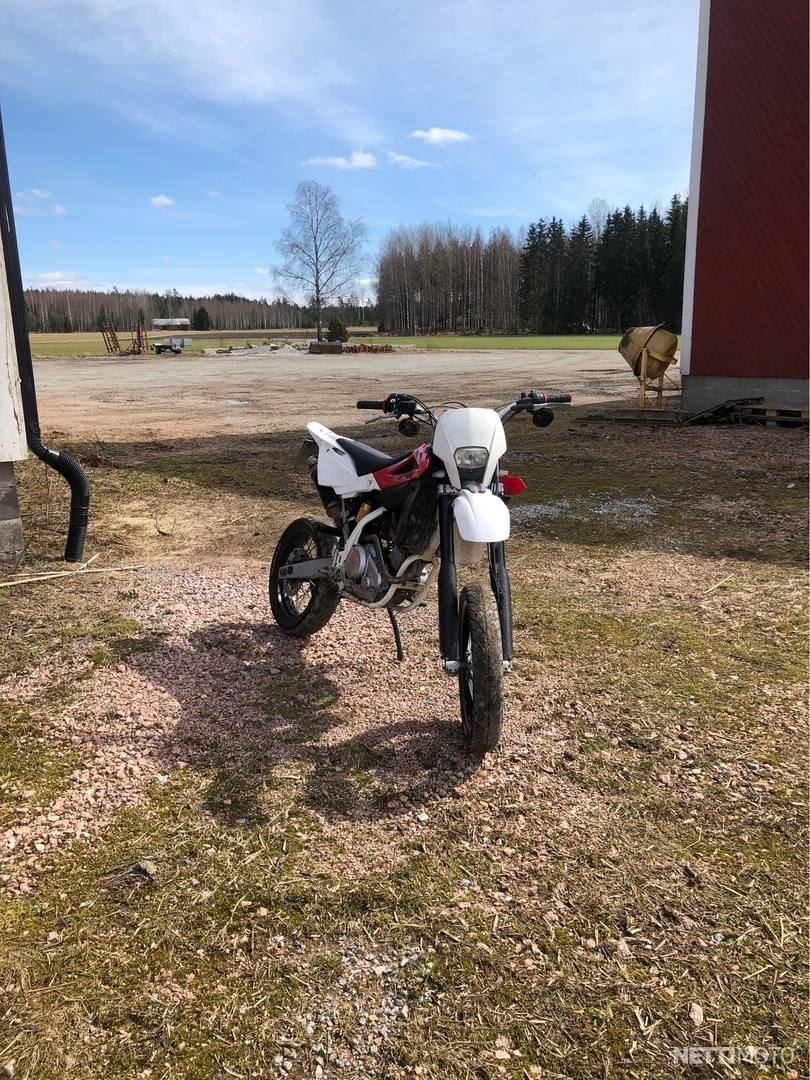 Husqvarna SMR 125 125 cm³ 2013 - Koski - Moottoripyörä - Nettimoto