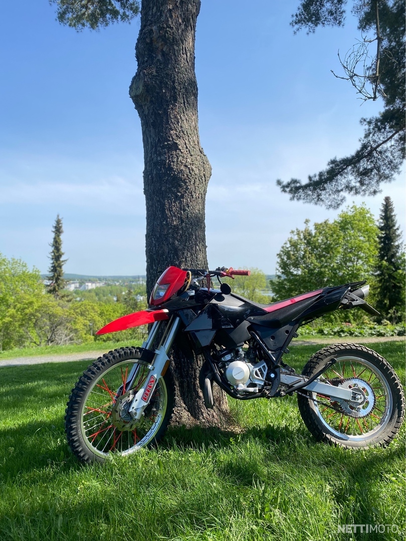 Generic Trigger X 50 cm³ 2016 - Hämeenlinna - Mopo - Nettimoto