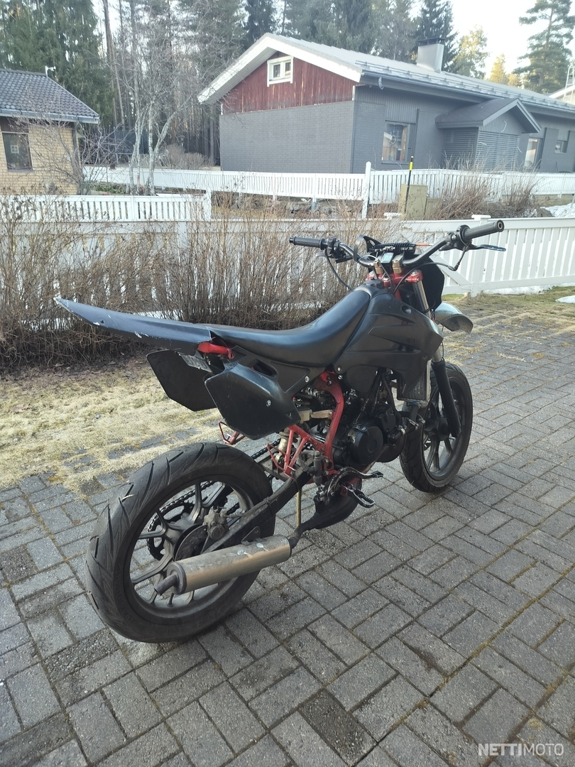 MH Motorcycles Furia 125 cm³ 2002 - Oulu - Mopo - Nettimoto