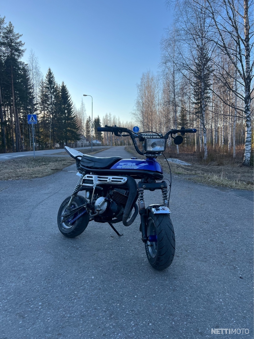 Suzuki PV 50 5-Vaihdetta 50 cm³ 1986 - Varkaus - Mopo - Nettimoto