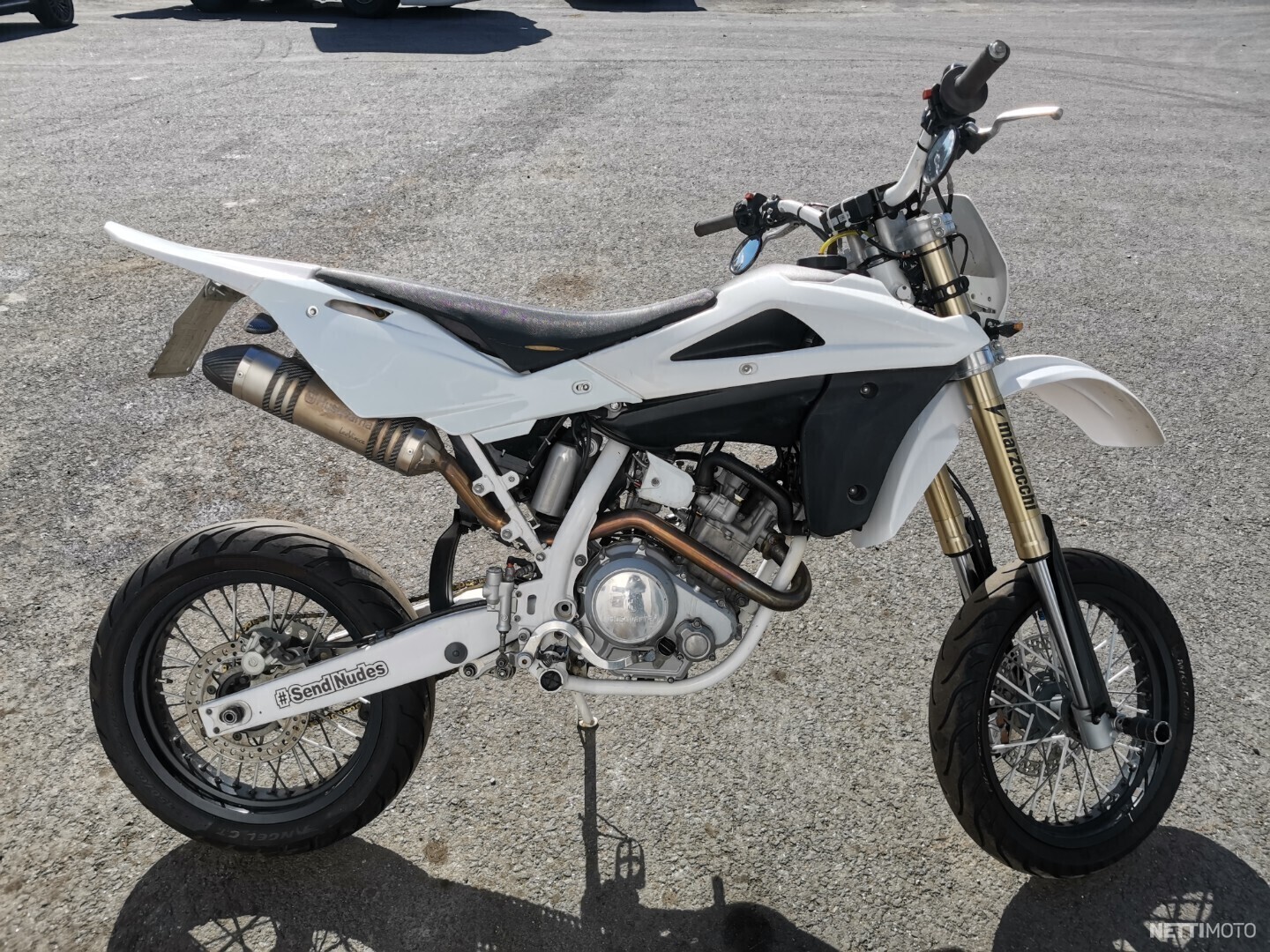 Husqvarna SMR 125 cm³ 2011 - Jyväskylä - Moottoripyörä - Nettimoto