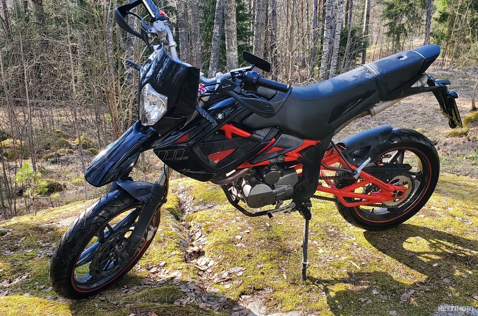 Megelli Motrad 125 Supermoto 125 cm³ 2015 - Siuntio - Moottoripyörä ...