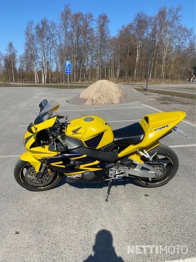 Honda CBR 900 RR Fireblade 950 cm³ 2002 - Oulu - Moottoripyörä - Nettimoto