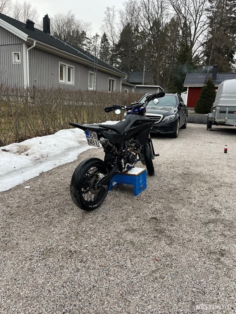 Husqvarna SMR smr 125 (malossi 183) 125 cm³ 2011 - Kaarina - Moottoripyörä - Nettimoto