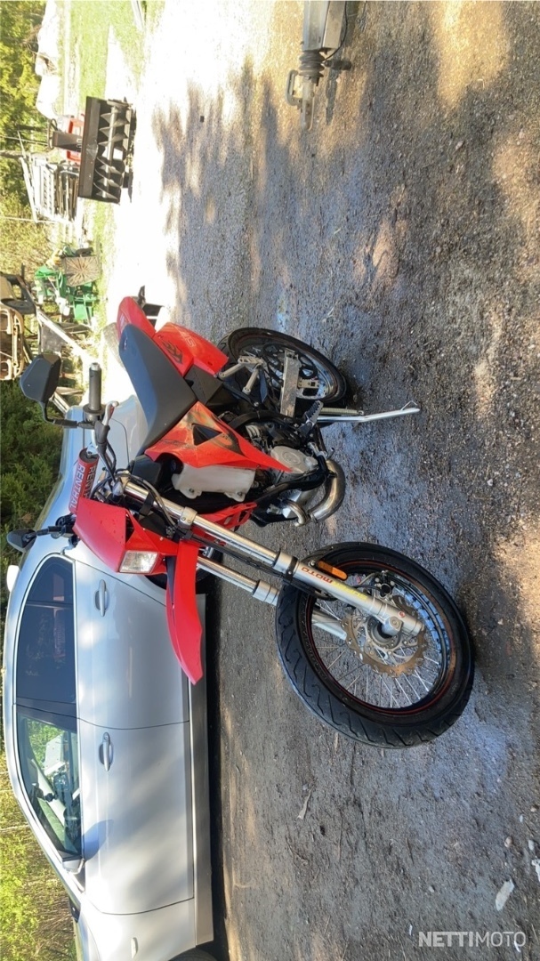 CPI SM SuperMotard SM 50 SuperMotard 50 cm³ 2010 - Laukaa - Mopo ...