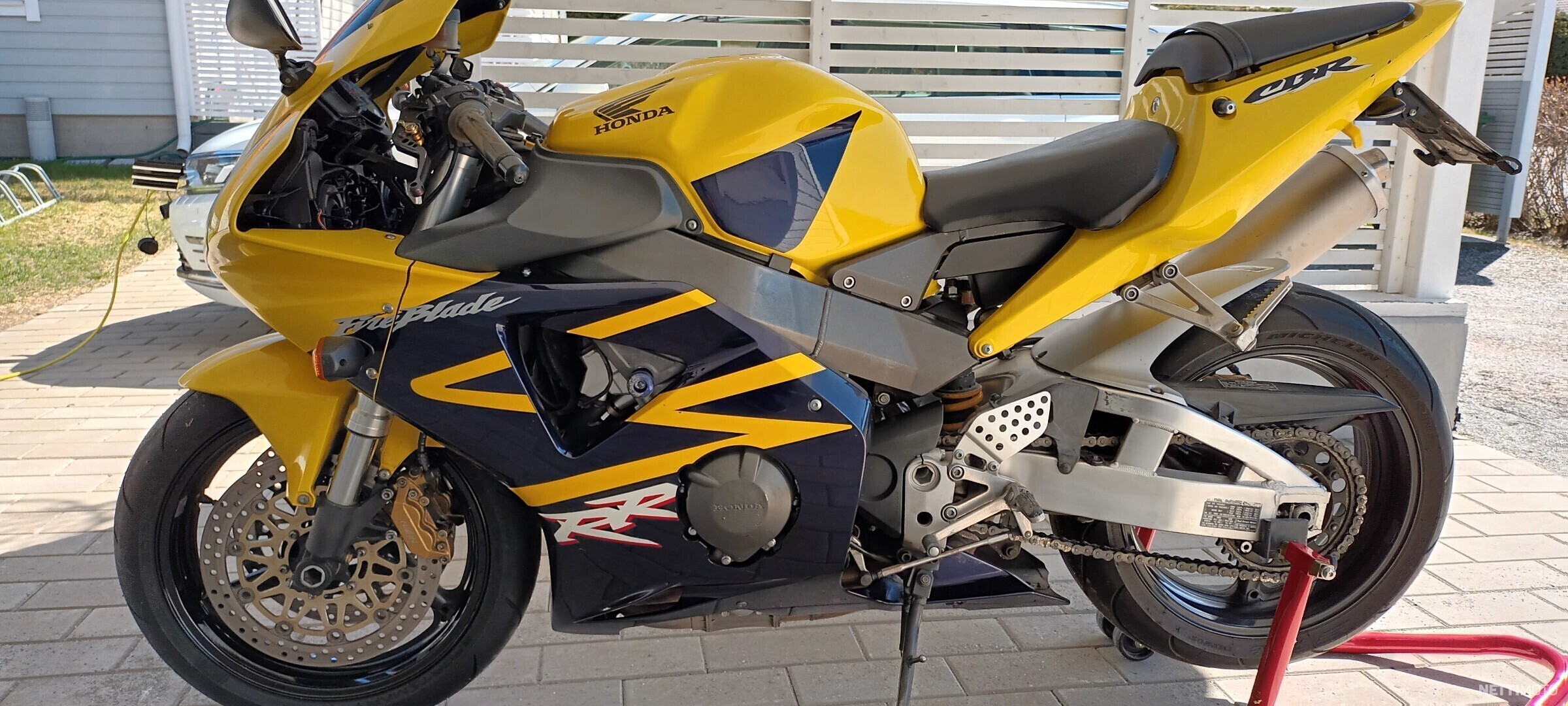 Honda CBR 900 RR Fireblade SC50A/954 RR 950 cm³ 2002 - Ulvila ...