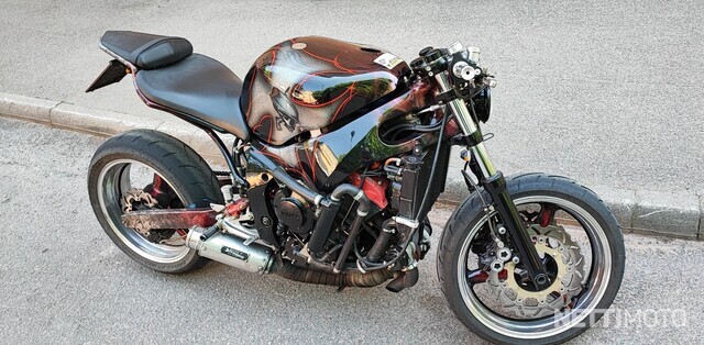 Yamaha YZF-R6 Turbo 600 cm³ 1999 - Kouvola - Moottoripyörä - Nettimoto