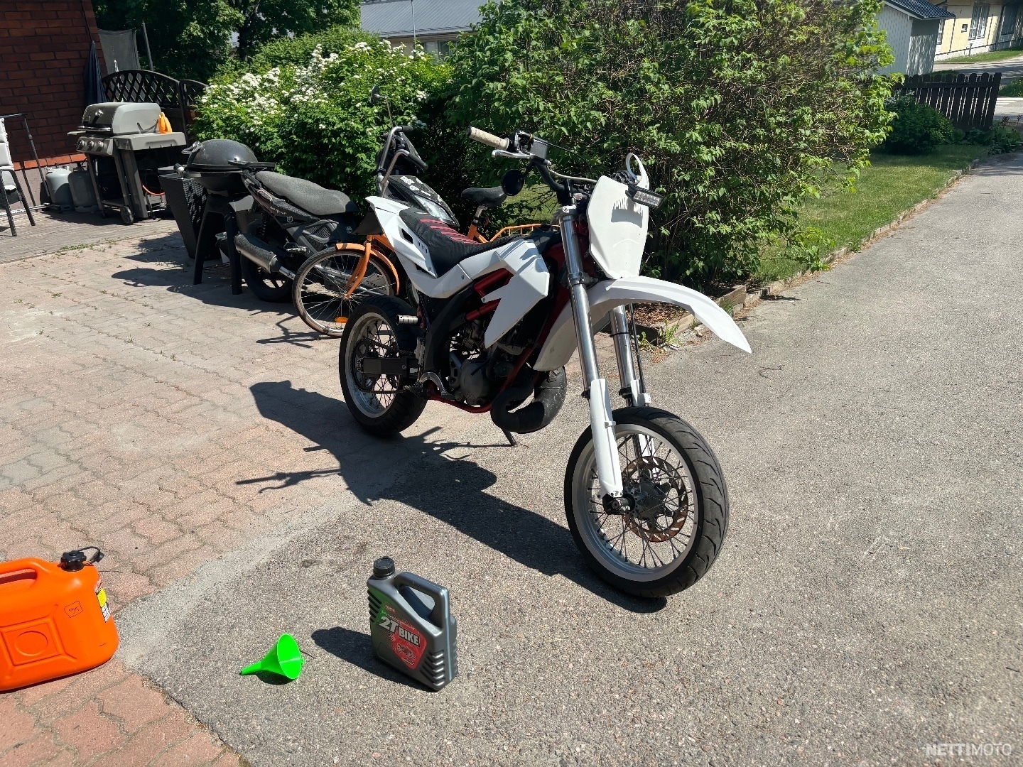 Aprilia SX 125 cm³ 2009 - Vantaa - Moottoripyörä - Nettimoto