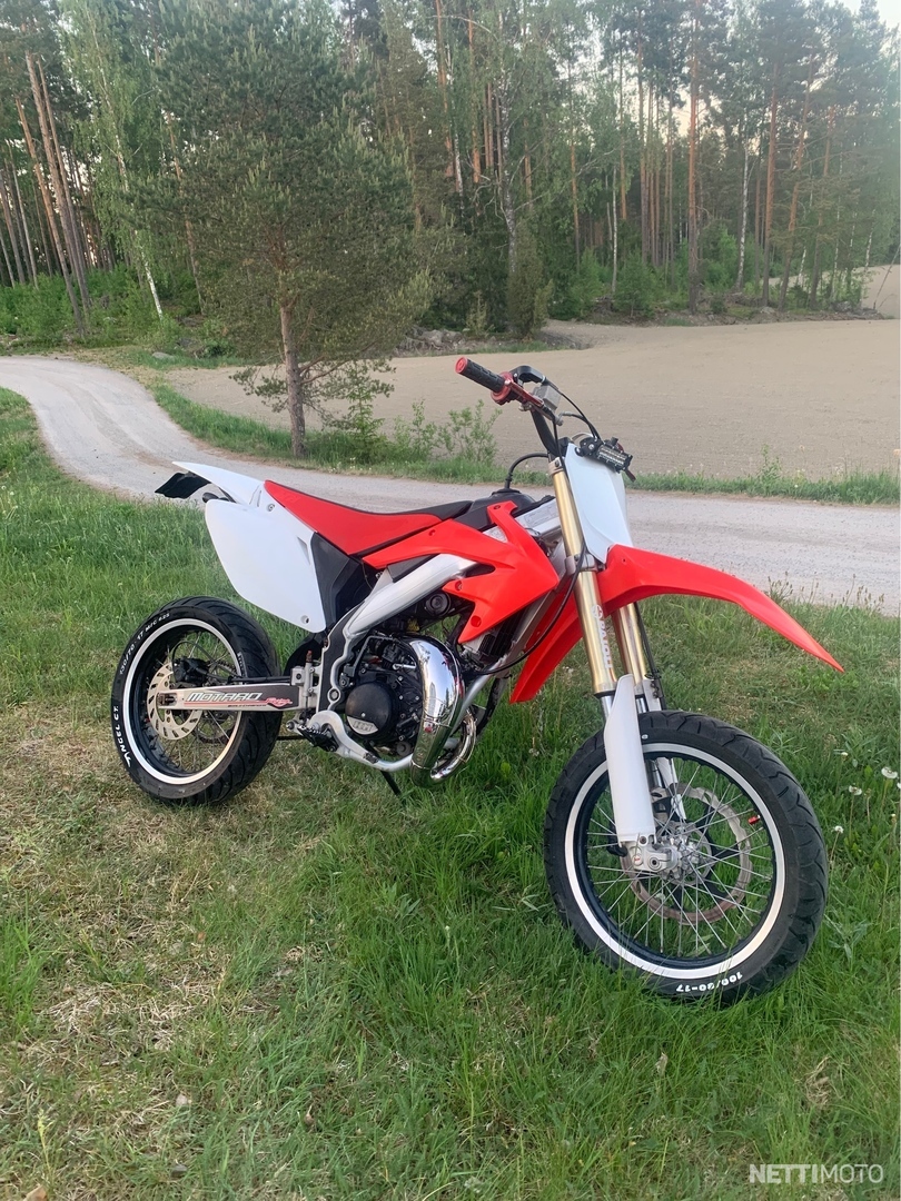 HM CRM 50 cm³ 2011 - Nousiainen - Moped - Nettimoto