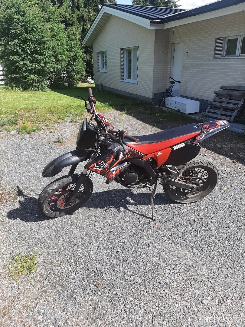 Yamaha DT 50 cm³ 2008 - Imatra - Mopo - Nettimoto