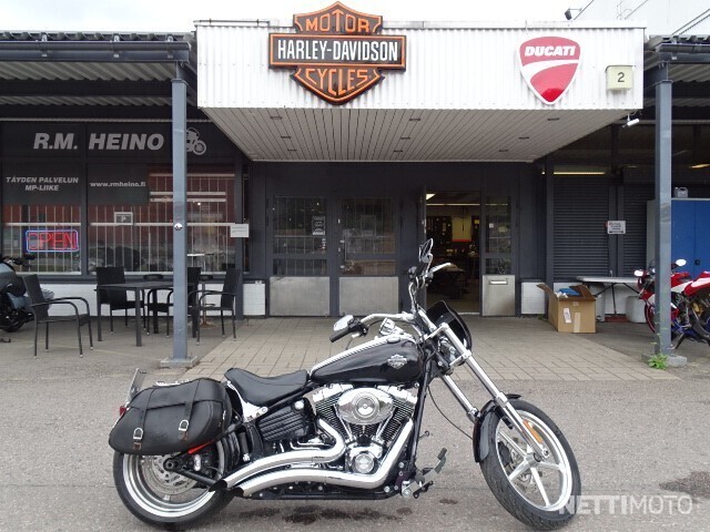 Harley-Davidson Softail FXCW Rocker FXCWC Rocker C 1 600 cm³ 2008 ...