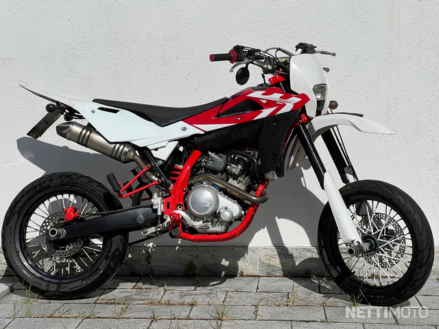 Husqvarna SMR 183cc 125 cm³ 2011 - Espoo - Moottoripyörä - Nettimoto