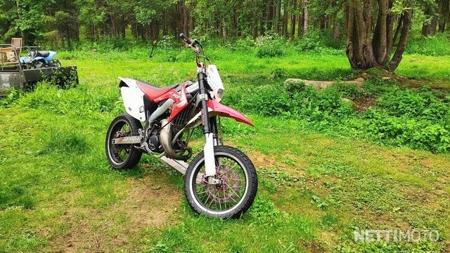 HM CRM 50 cm³ 2011 - Kemijärvi - Moped - Nettimoto