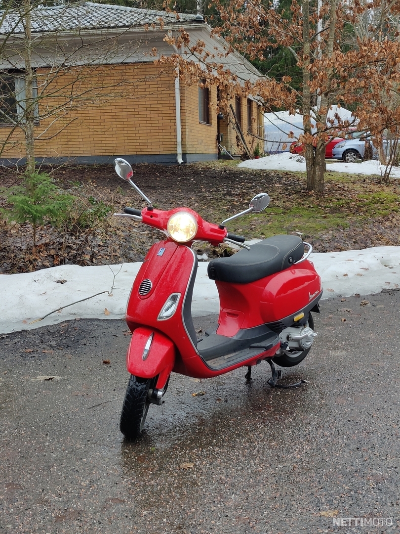 Vespa Piaggio 50 cm³ 2012 - Kirkkonummi - Skootteri - Nettimoto