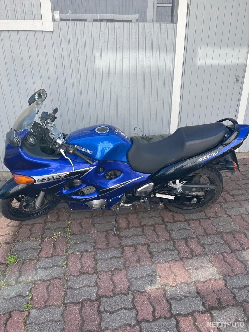 Suzuki GSX 600 cm³ 2003 - Helsinki - Moottoripyörä - Nettimoto