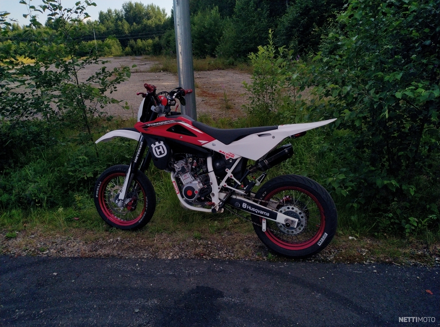 Husqvarna SMR 125 cm³ 2012 - Sotkamo - Moottoripyörä - Nettimoto