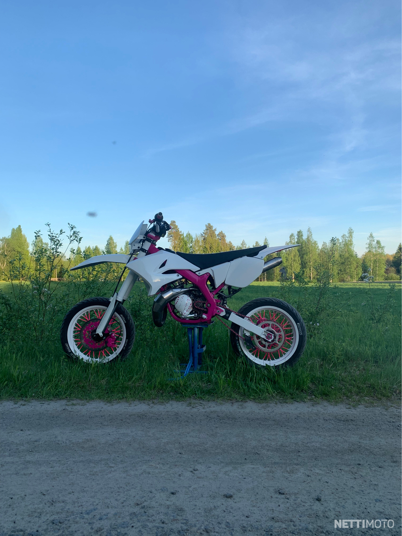 Yamaha DT 50 sm 50 cm³ 2011 - Jyväskylä - Mopo - Nettimoto