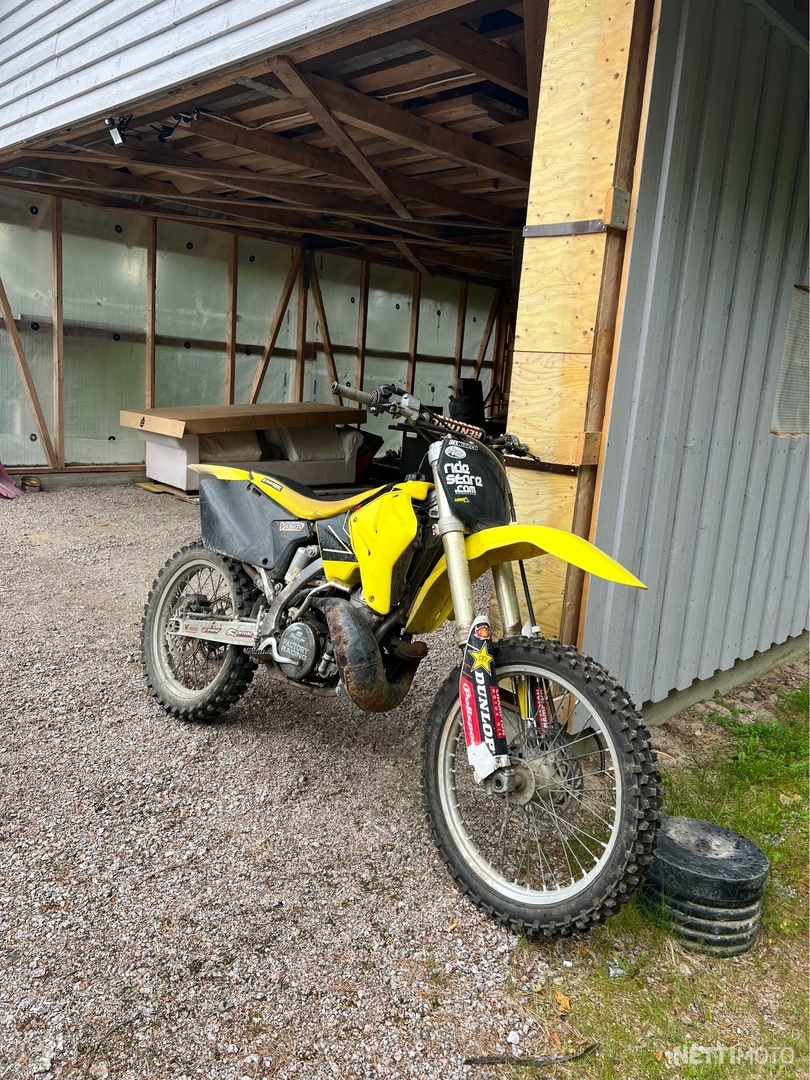 Suzuki RM 250 250 cm³ 2002 - Toivakka - Moottoripyörä - Nettimoto