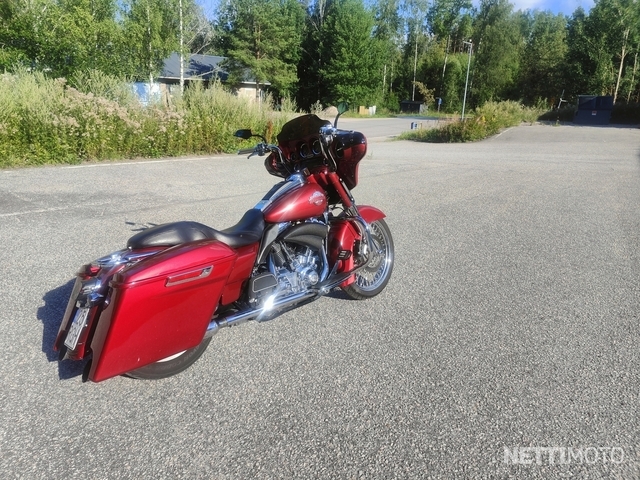 Harley-Davidson Touring FLHTC-U Ultra Classic Glide 1 600 cm³ 2007 ...