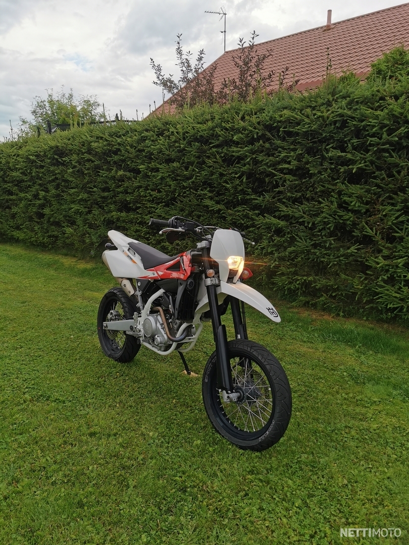 Husqvarna SMR 125 cm³ 2012 - Kauhajoki - Moottoripyörä - Nettimoto