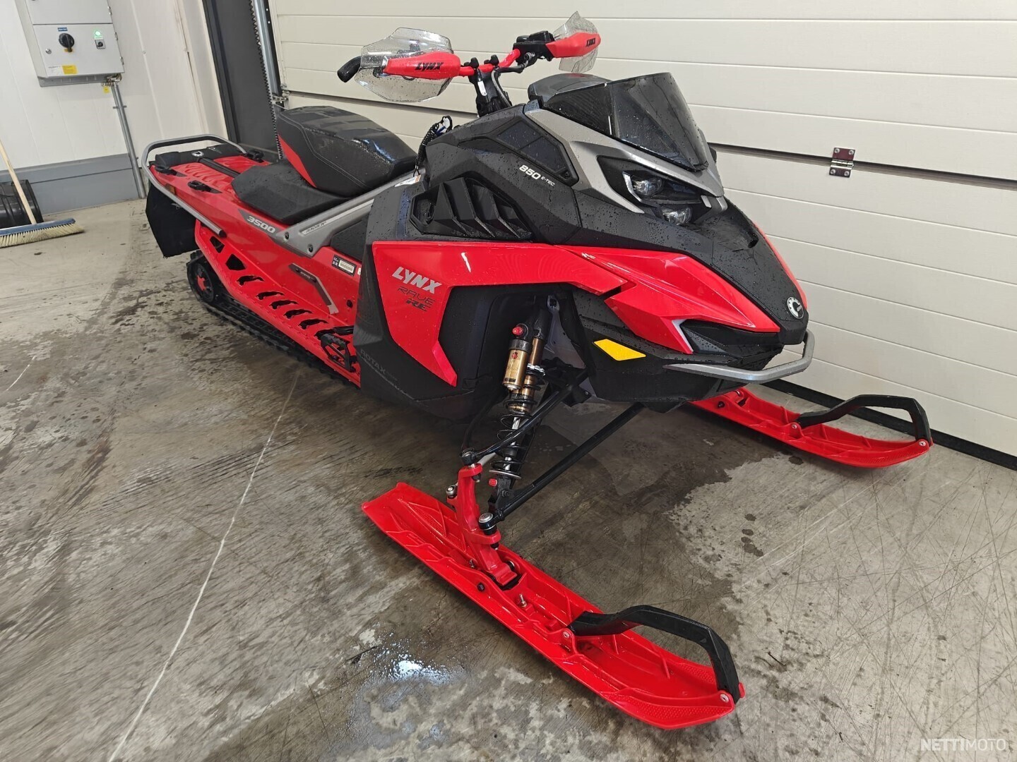 Lynx Rave RE 850 E-TEC 850 cm³ 2024 - Rovaniemi - Moottorikelkka ...