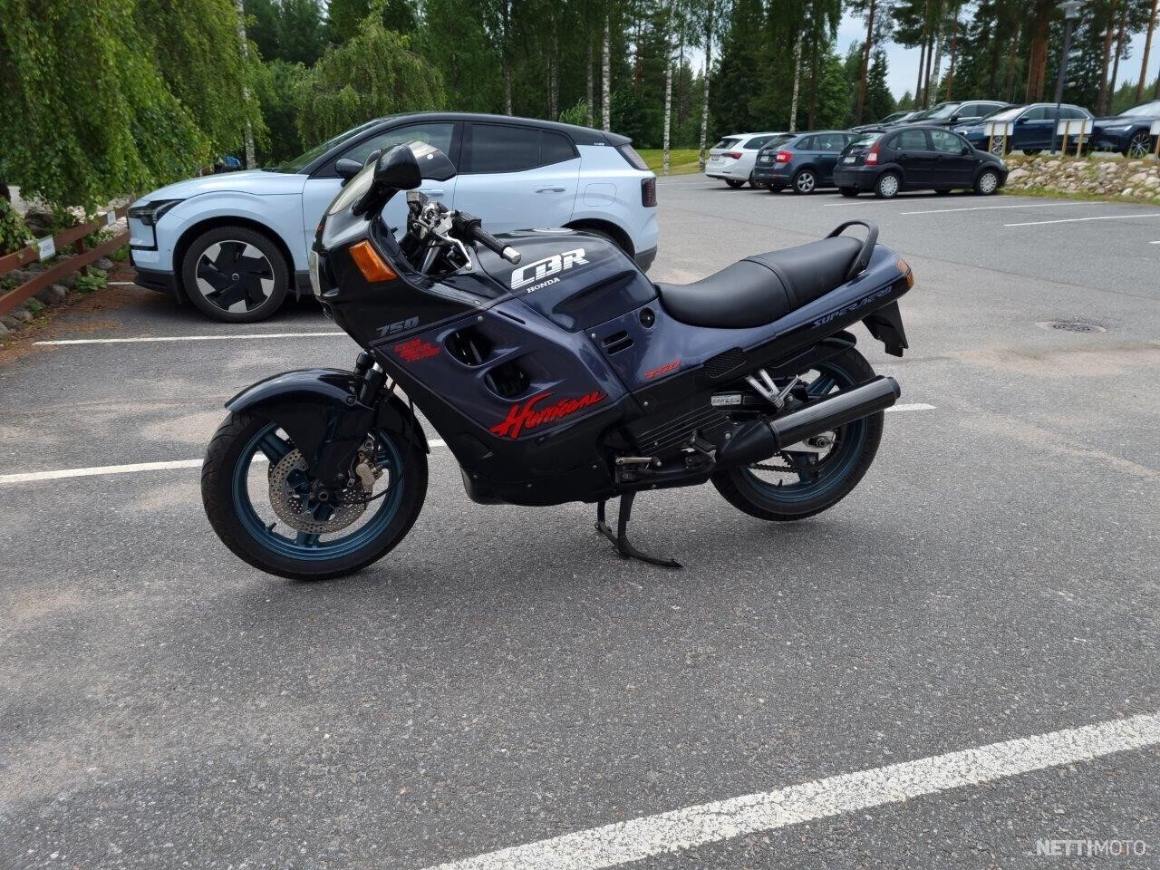 Honda CBR 750 FH 750 cm³ 1987 - Lappeenranta - Motorcycle - Nettimoto