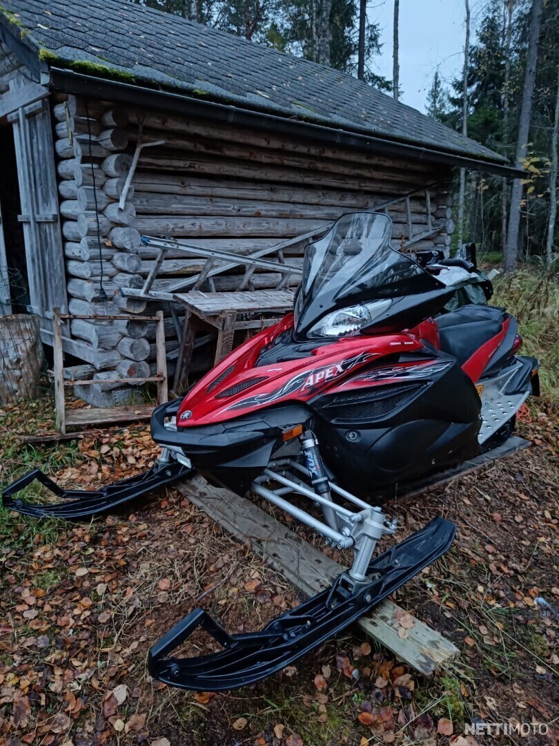 Yamaha Apex Yamaha APEX SE - RX10GT2 998 1 000 cm³ 2012 - Ii - Moottorikelkka - Nettimoto