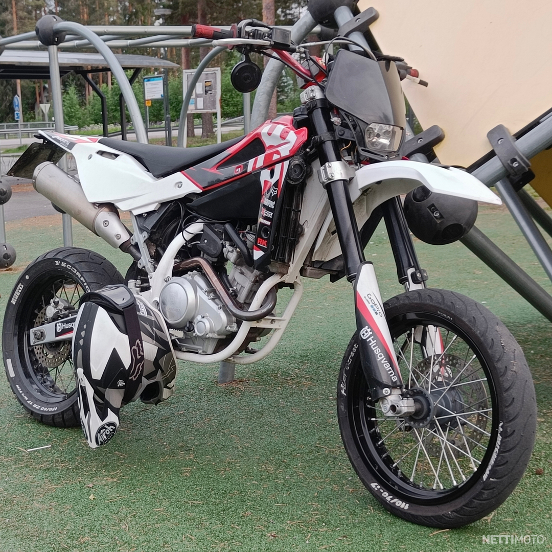 Husqvarna SMR 125 cm³ 2013 - Jyväskylä - Moottoripyörä - Nettimoto