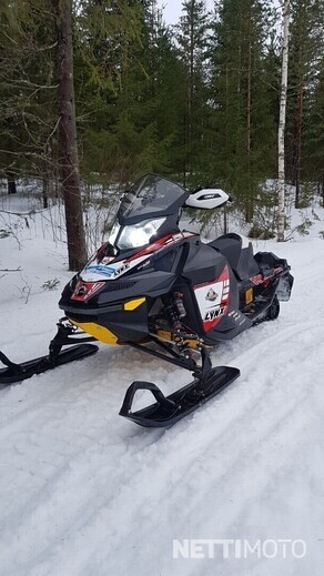 Lynx Rave RE 600 E-TEC 600 cm³ 2013 - Jyväskylä - Moottorikelkka ...