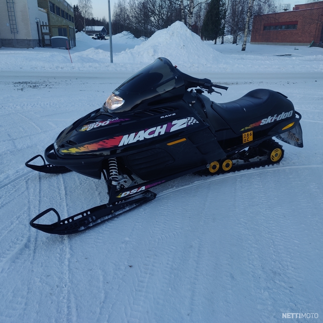 Ski-Doo Mach Z 800 800 cm³ 1999 - Keminmaa - Snow mobile - Nettimoto