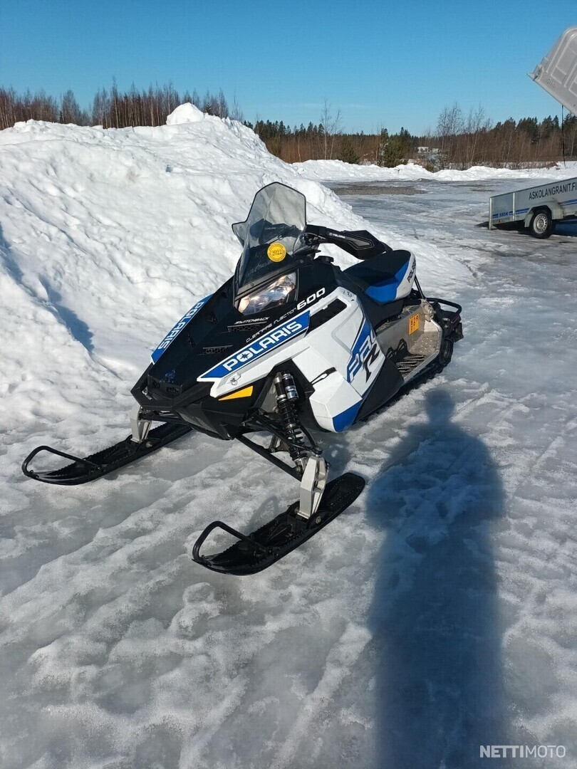 Polaris 600 SwitchBack PRO-R 600 cm³ 2013 - Rautalampi - Moottorikelkka ...